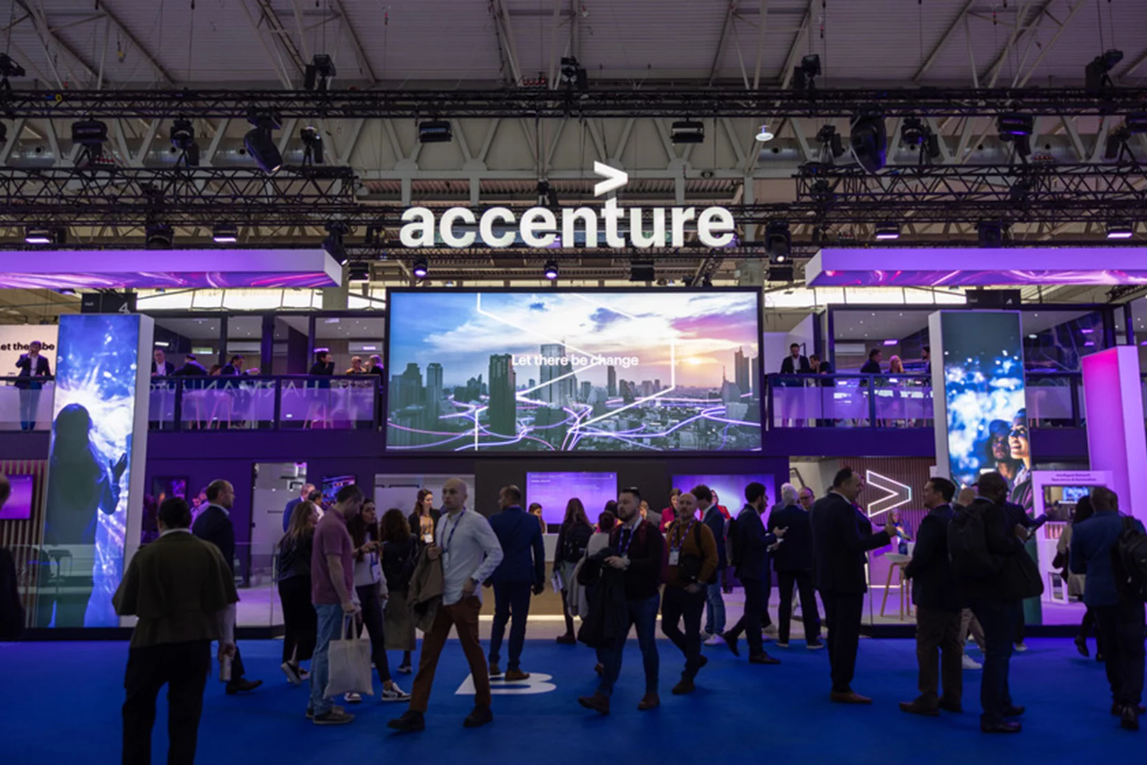 Accenture Highlights AI as the Future of Telecom at MWC 2025 - ZugTimes.com